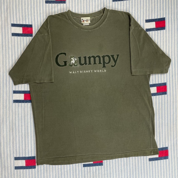 Disney | Shirts | Vintage Walt Disney World Gumpy Seven Dwarves Short ...